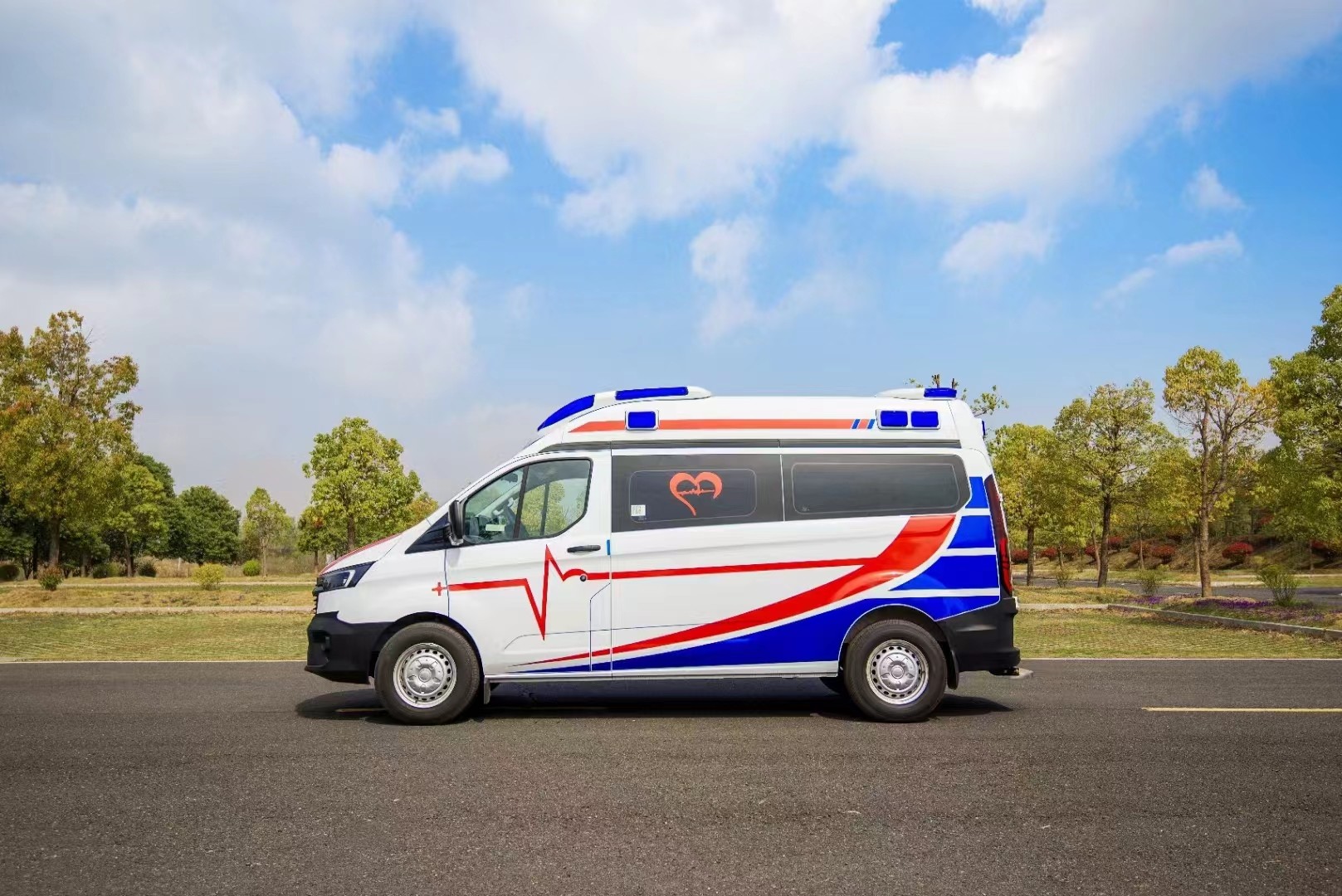 Mini Ambulance Complete Accessories 4x2 4x4 LHD/RHD Emergency Ambulance Car